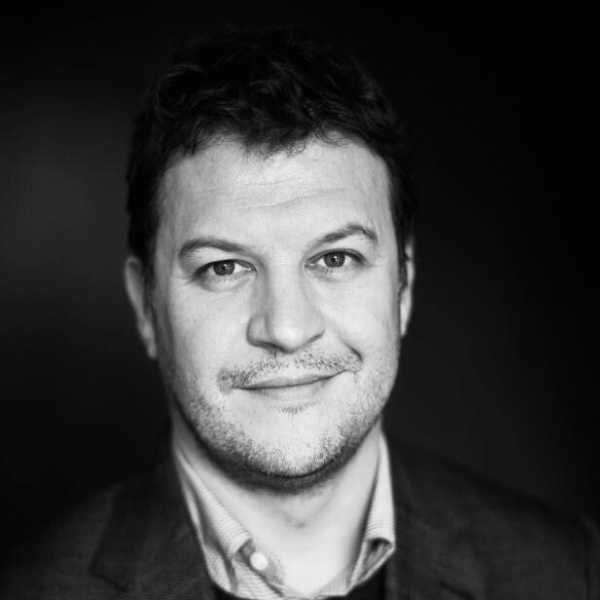 Top 50 des meilleurs écrivains actuels | BOOK VILLAGE